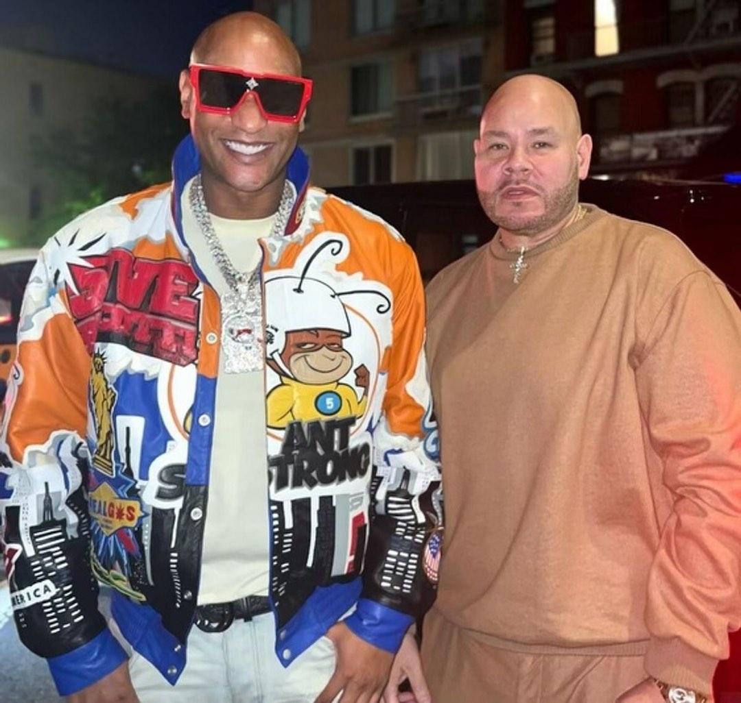 5ive Mics Signs Up with EMG - PalabasTayo